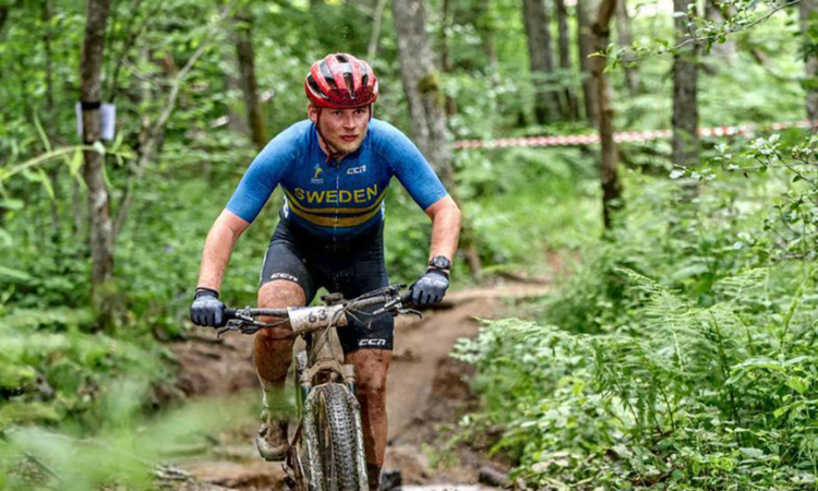 Heat Training the Real World: Coach and elite mountain biker Erik Åkes ...